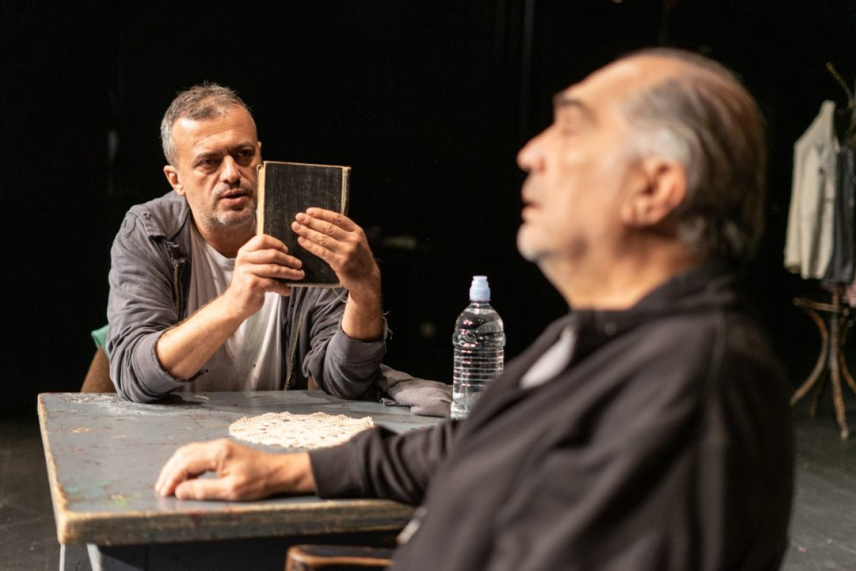 ПРЕДСТАВА ВОЗ 200. ПУТ ПРЕД ПУБЛИКОМ | Звездара Театар