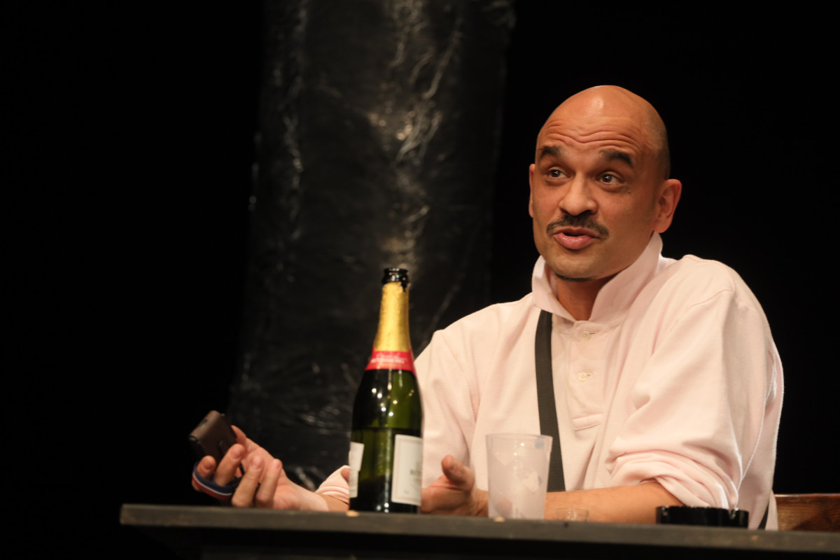 КРОЗ ЗВЕЗДАРИН ТЕЛЕСКОП: ИВАН ЈЕВТОВИЋ | Звездара Театар